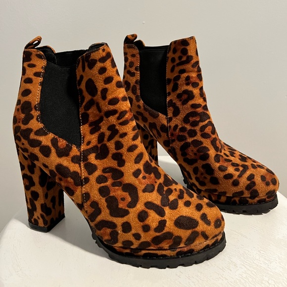 Amazon | Shoes | Cheetah Print Platform Boots | Poshmark